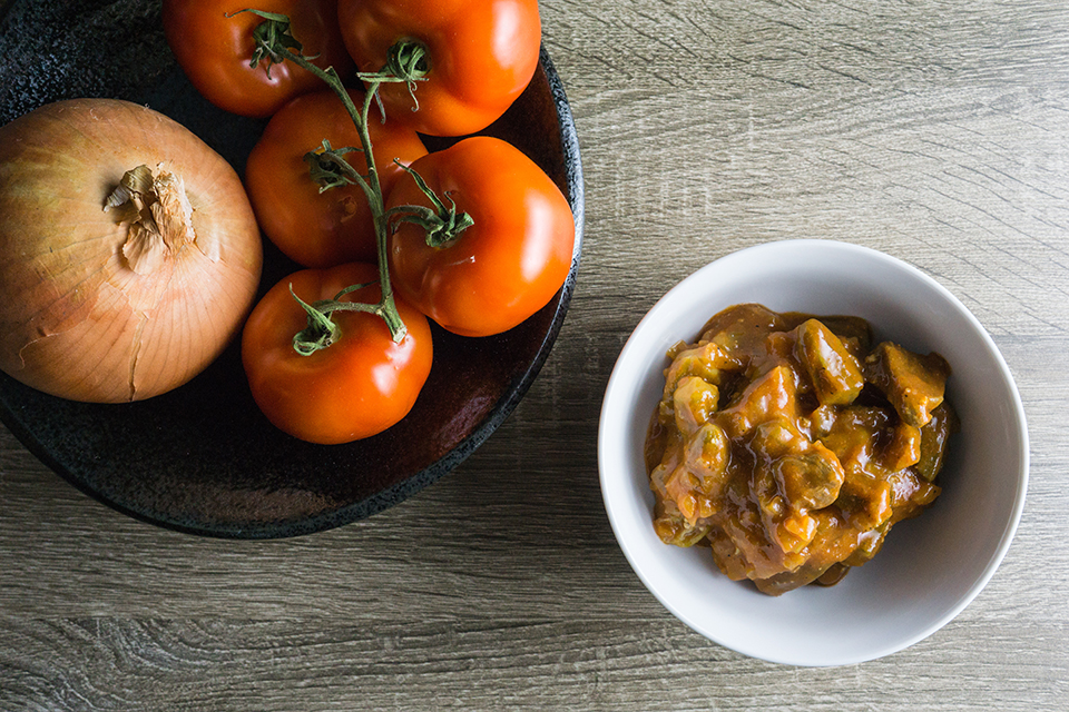Bomya (Tomato Okra Stew) - I Dream of Sesame